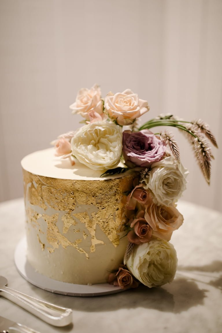 20 CAKES STYLED TO PERFECTION – Hello May