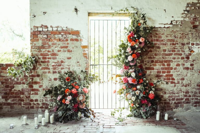 EMILY & STEPHEN’S COUNTRY VICTORIA WEDDING – Hello May