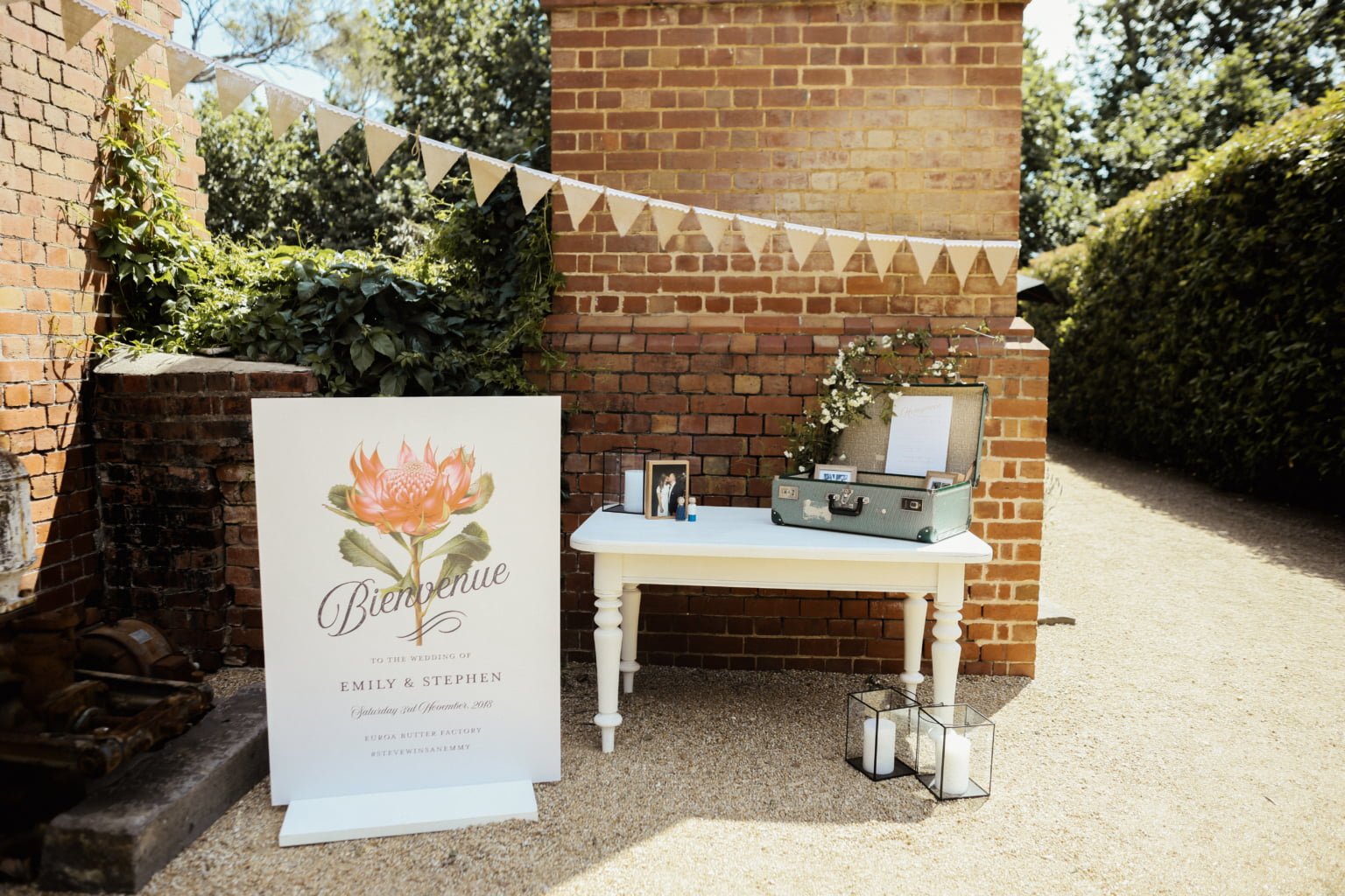 EMILY & STEPHEN’S COUNTRY VICTORIA WEDDING – Hello May