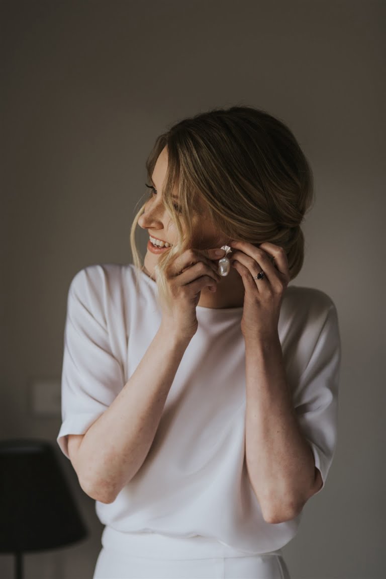 KATHRYN & SIMON’S BERRY WEDDING – Hello May