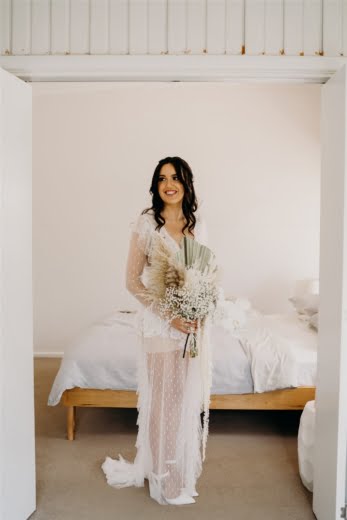 ELLY & BRYCE’S VICTORIAN WEDDING – Hello May