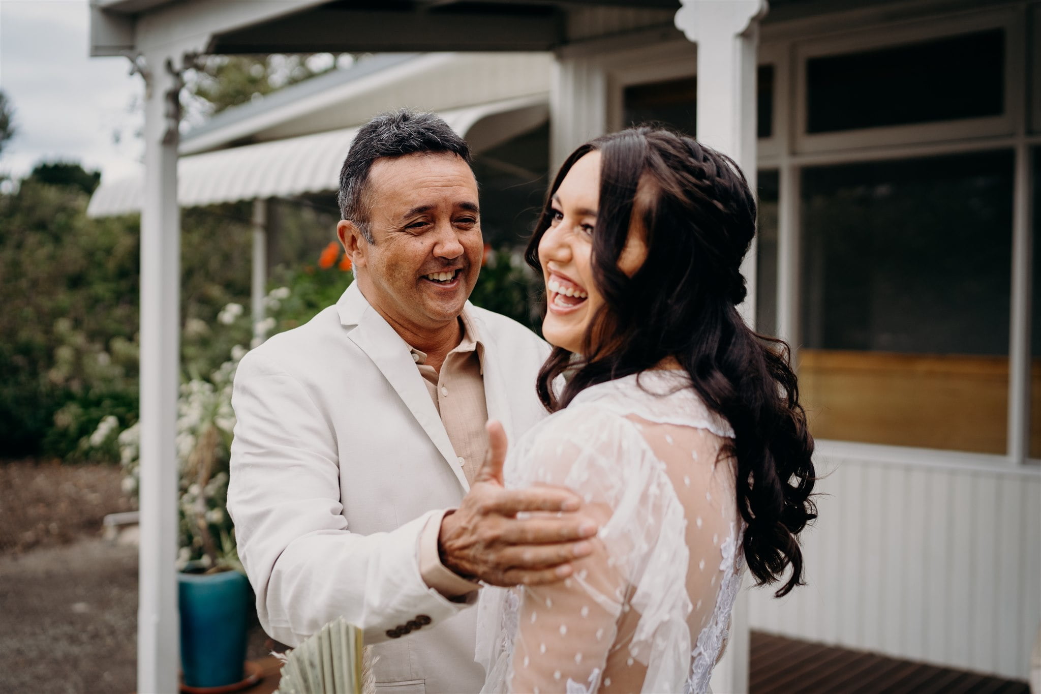 ELLY & BRYCE’S VICTORIAN WEDDING – Hello May