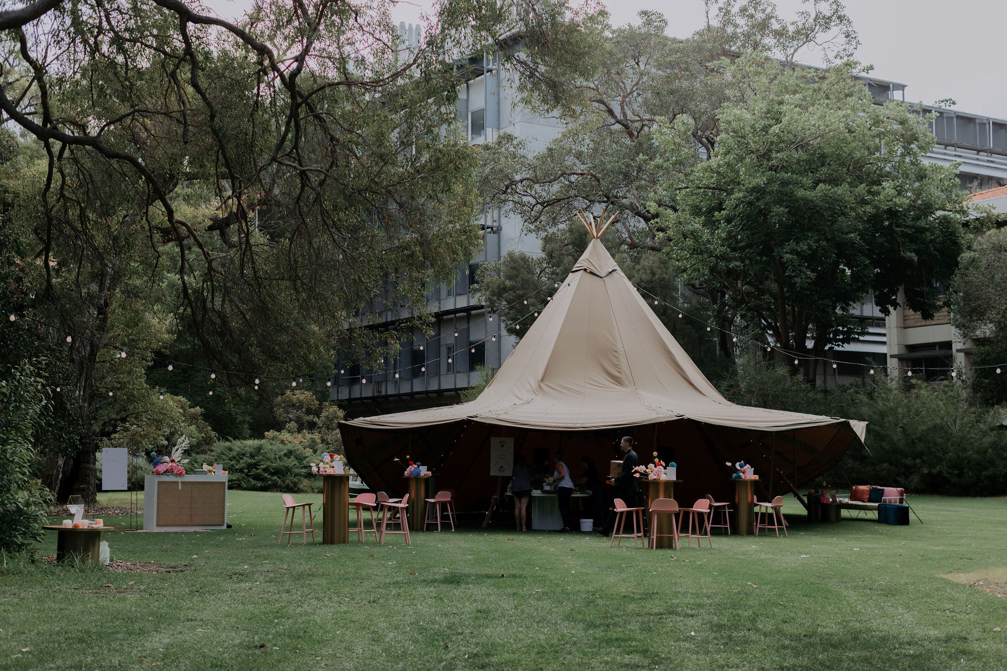 ELISE & DAVID’S PERTH WEDDING – Hello May