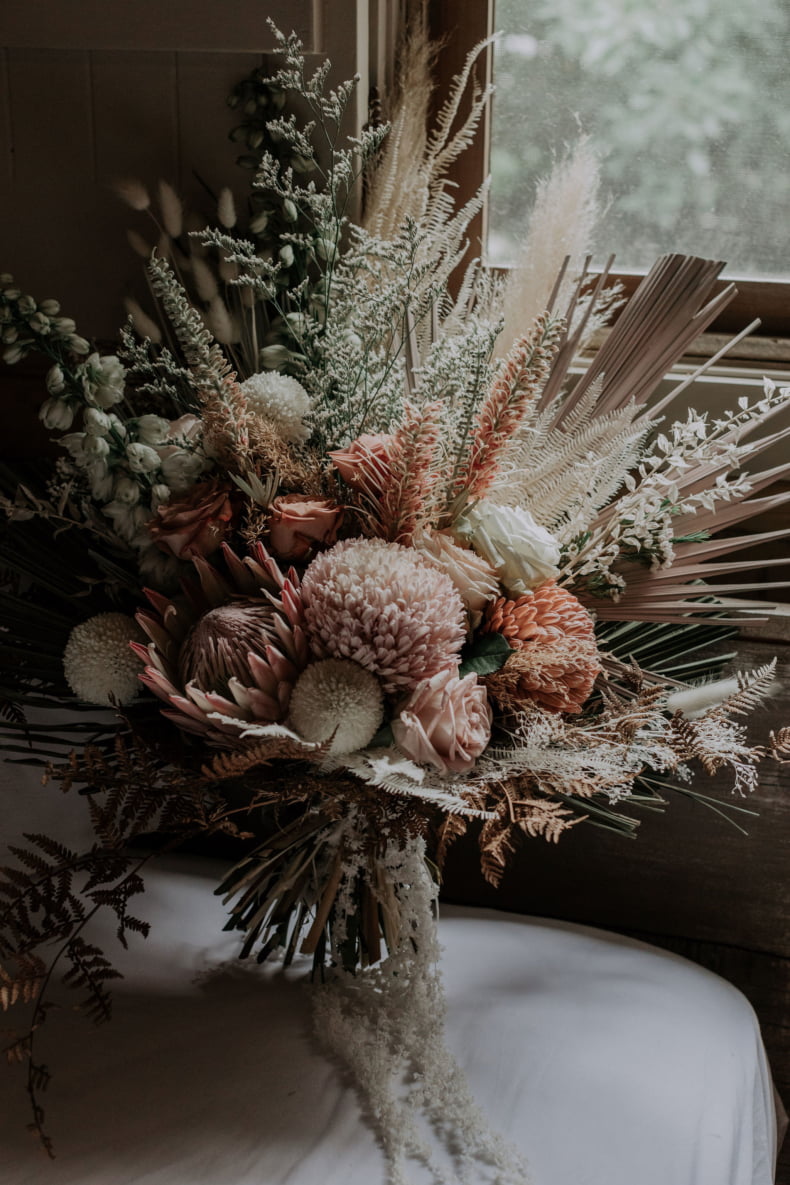 SAMARA & DAVE’S SNOWY MOUNTAINS WEDDING – Hello May