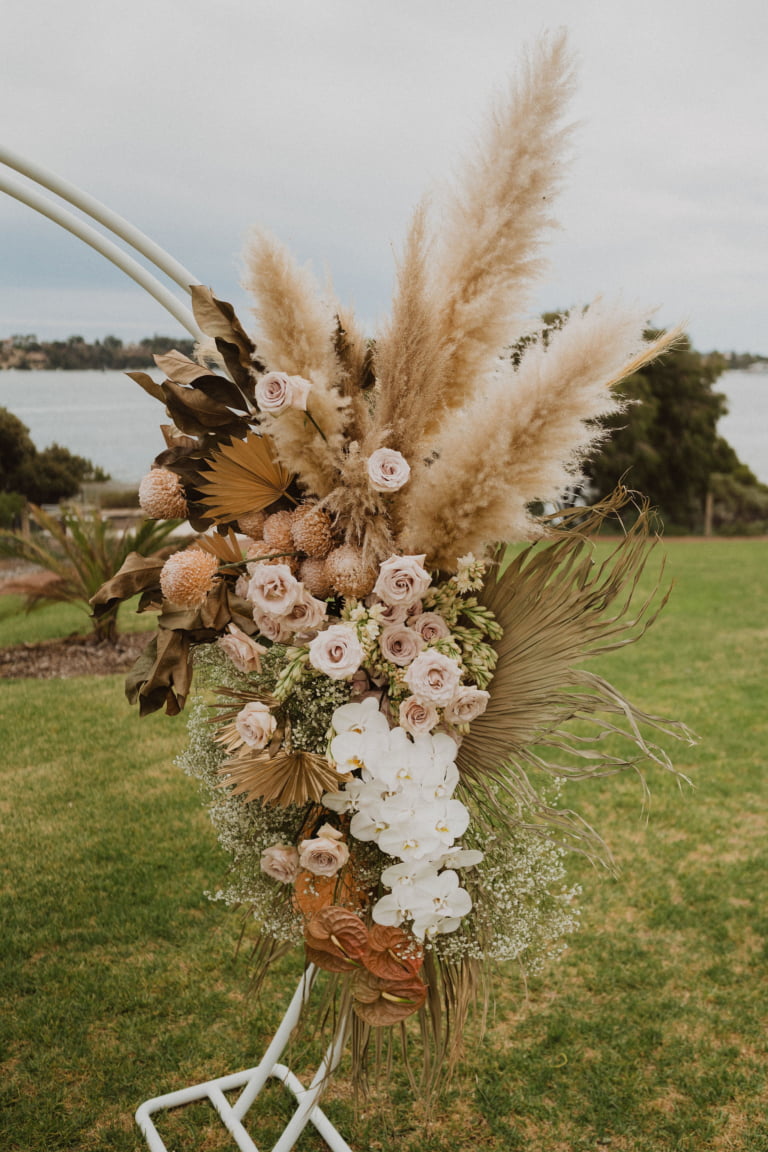 GRACE & JAMIE’S PERTH WEDDING – Hello May