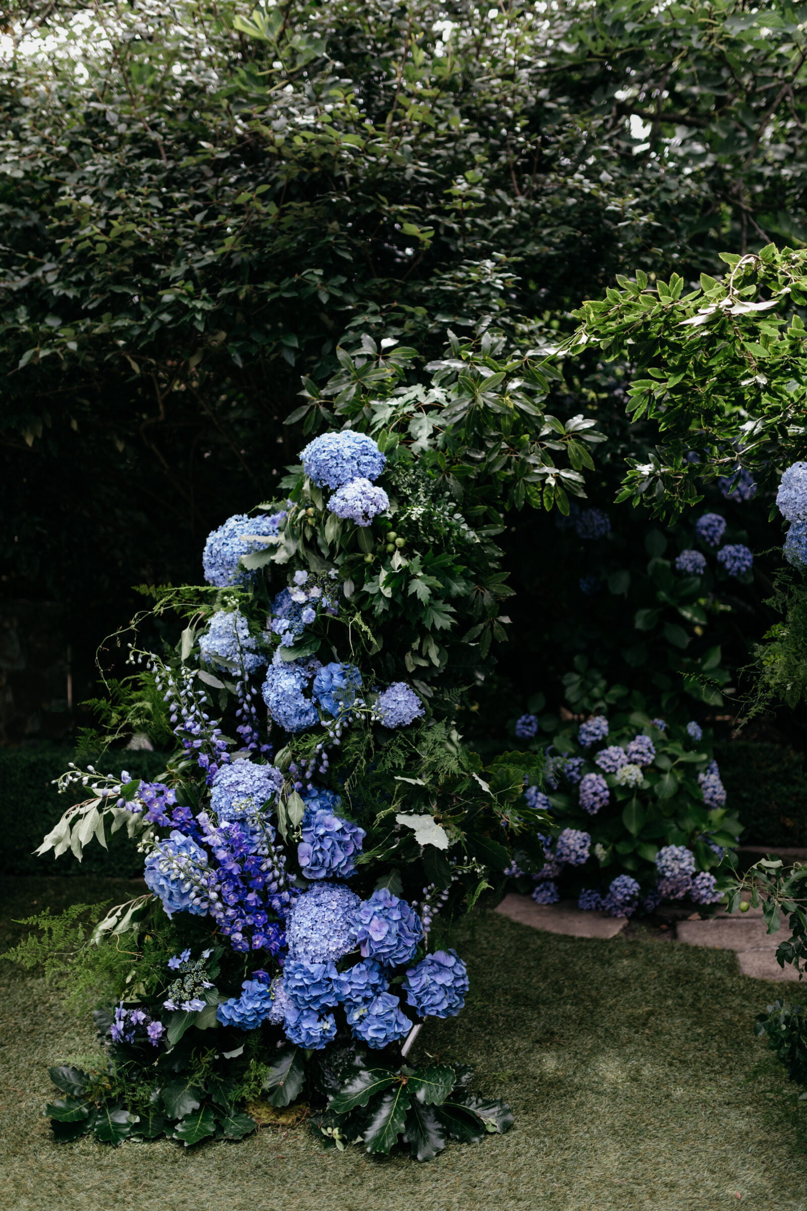FUN & FRESH OUTDOOR CEREMONY STYLING IDEAS – Hello May