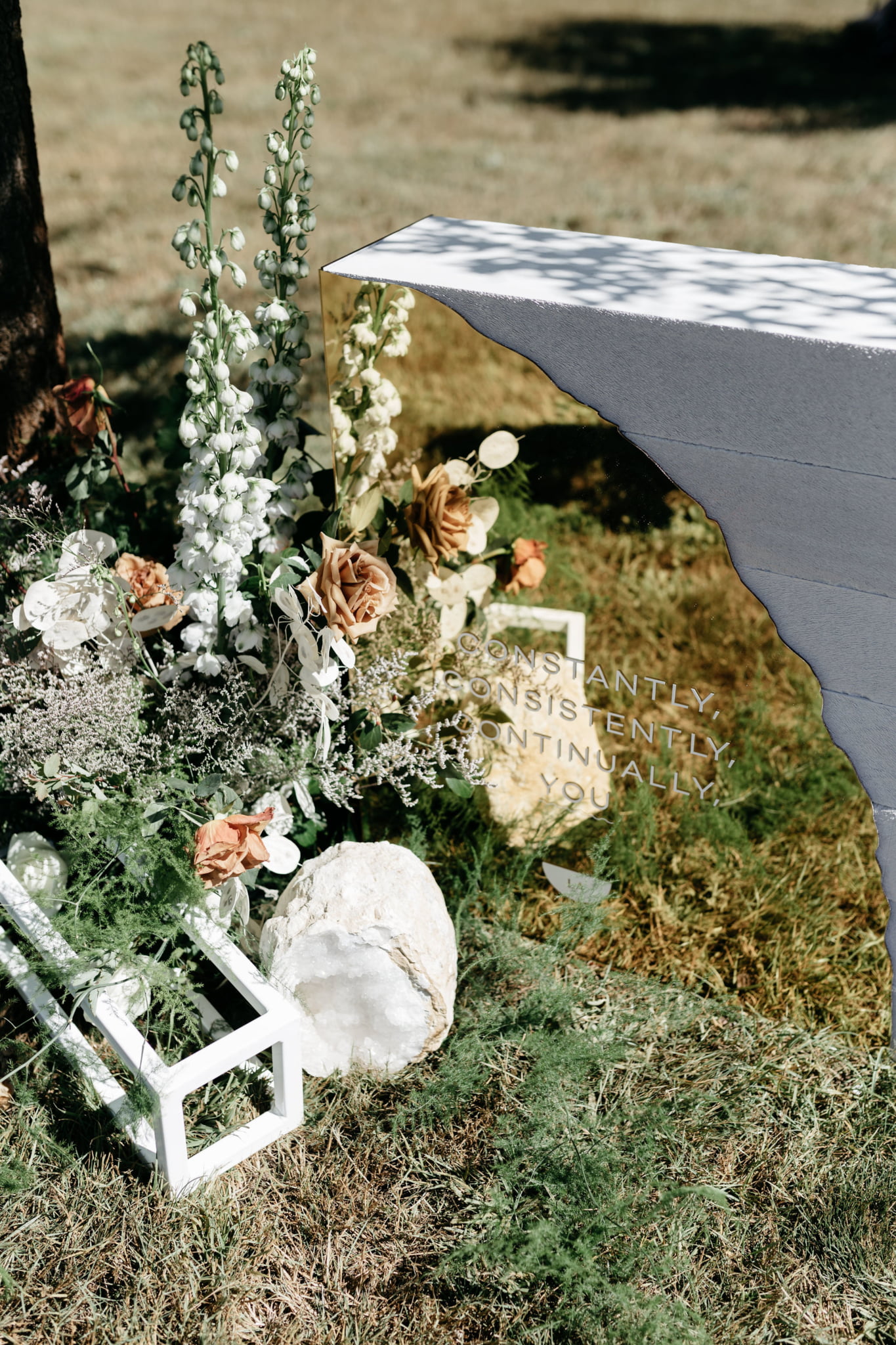 LAURA & AIDAN’S COUNTRY VICTORIAN WEDDING – Hello May