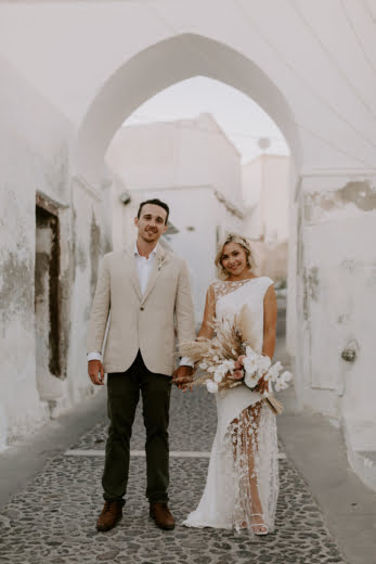 EMILY & REECE’S GREECE WEDDING – Hello May