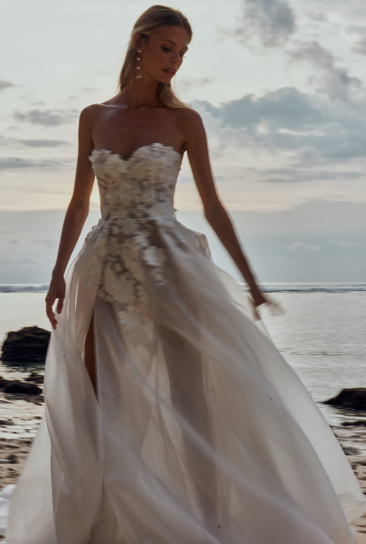 ELLA MODA: SKYFALL – Hello May