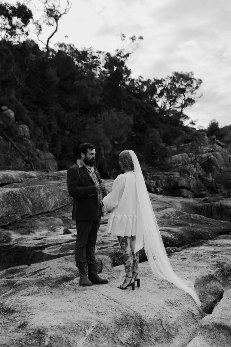 JEN & MATT’S TASSIE WEDDING – Hello May