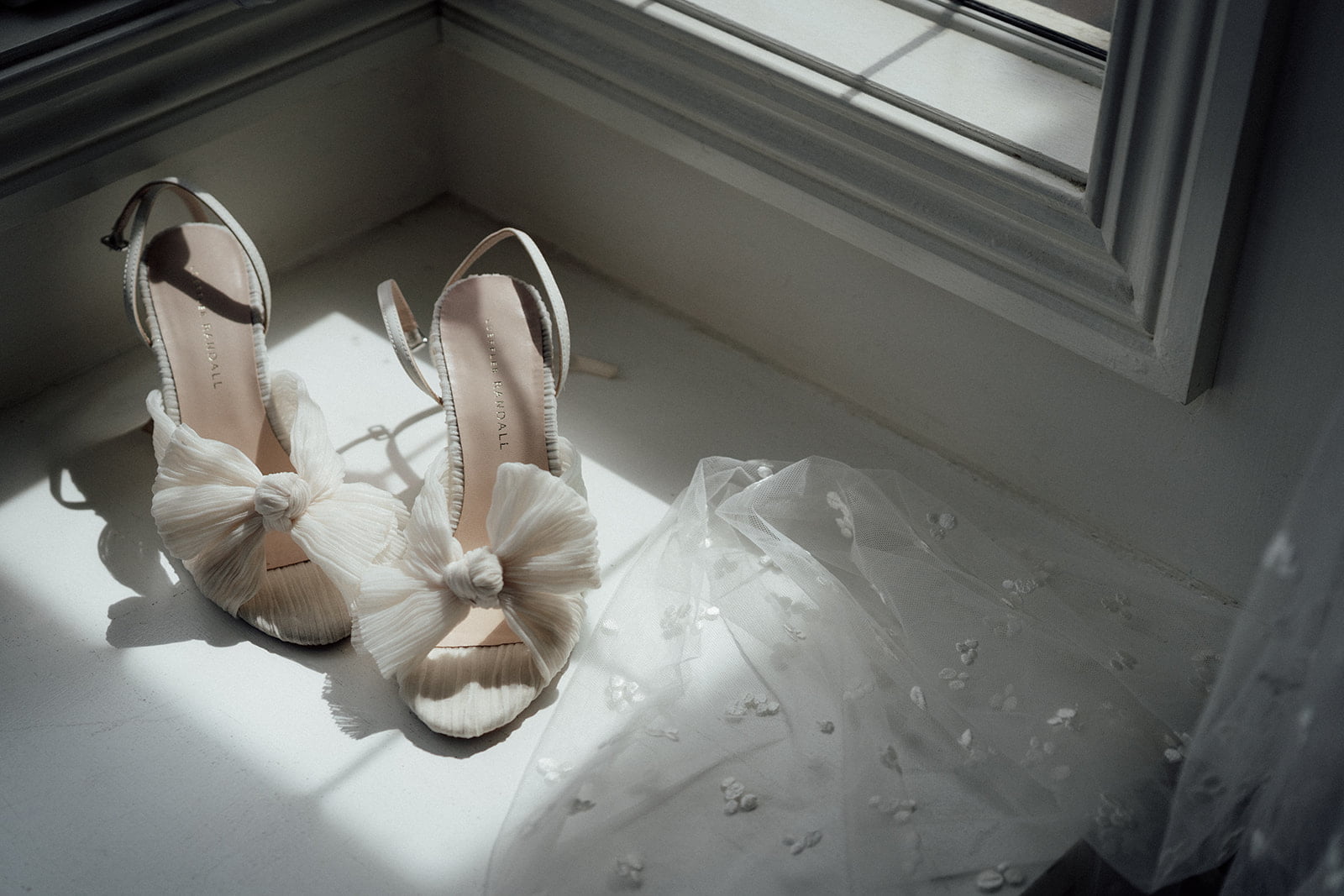 ASH & NIC’S MELBOURNE WEDDING – Hello May