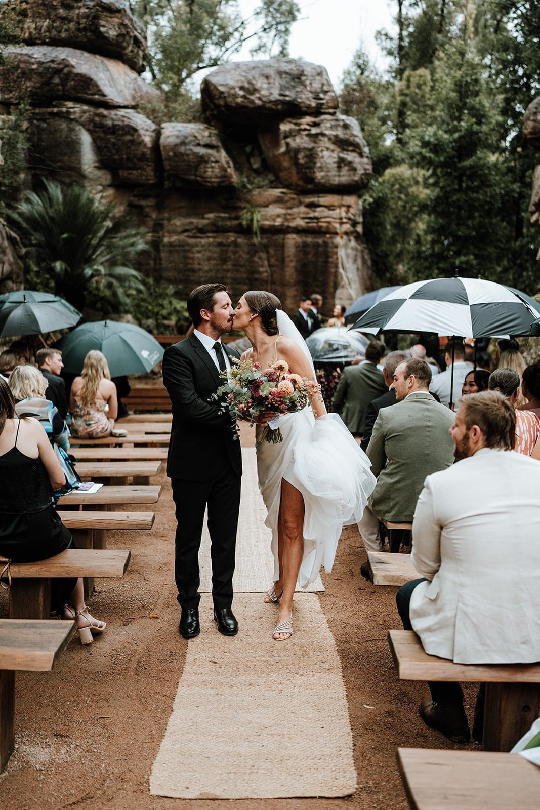 MCKENNA & NICK’S KANGAROO VALLEY WEDDING – Hello May