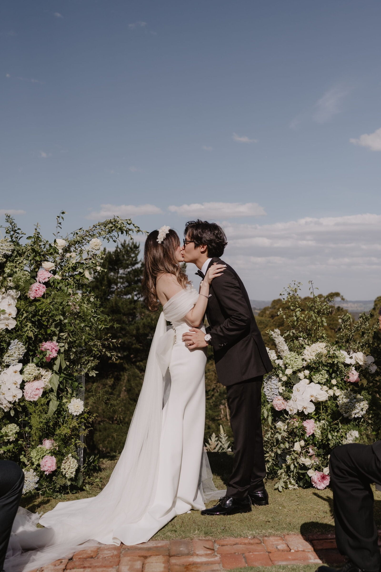 SHIRLY & CHEN'S ADELAIDE HILLS WEDDING - Hello May
