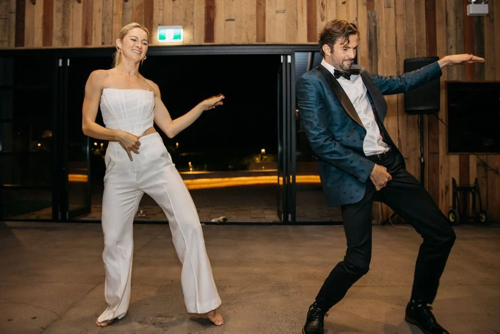 VICTORIA & TODD’S SOUTH COAST WEDDING – Hello May